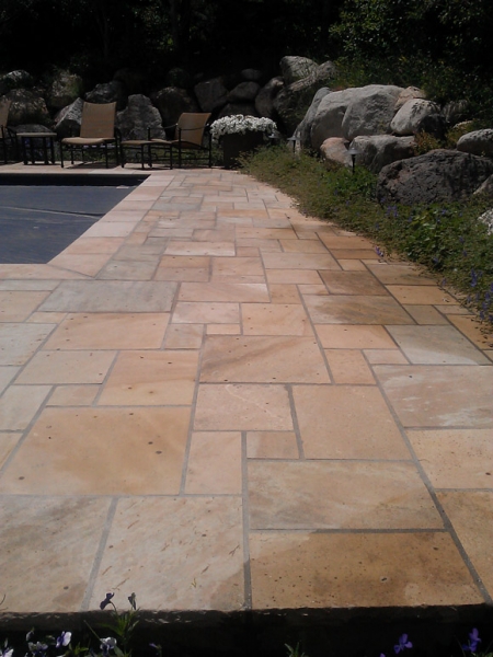 Colorado Buff Flagstone - Pines Stone Company